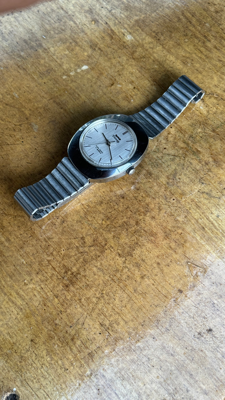 HMT – THEWATCHPROJECTS